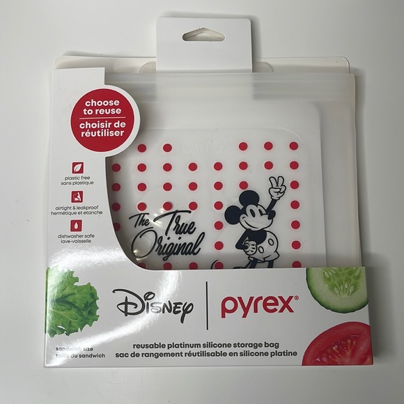 Disney | Kitchen | Silicone Storage Bags Pyrex Disney Sandwich Size ...